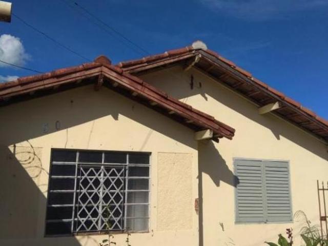 Casa para venda em Jardim Bandeirantes de 100.00m² com 3 Quartos e 2 Garagens