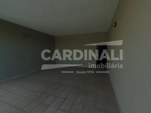 Casa para venda em Jardim Bandeirantes de 160.00m² com 3 Quartos, 1 Suite e 2 Garagens