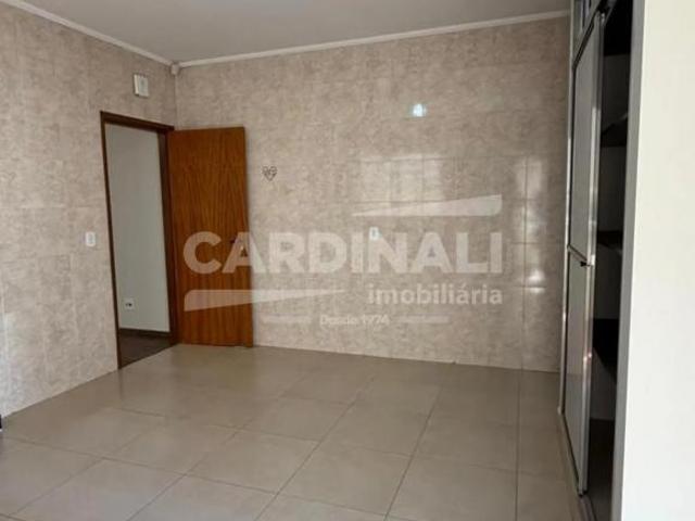 Casa para venda em Jardim Bandeirantes de 170.00m² com 3 Quartos, 1 Suite e 2 Garagens