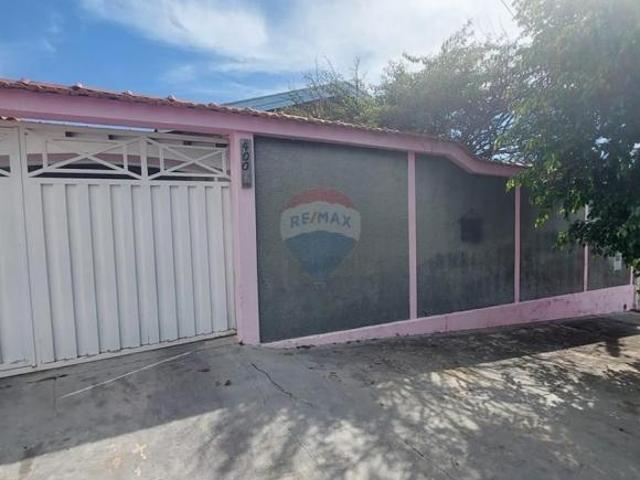 Casa para venda em Jardim Bandeirantes de 182.00m² com 3 Quartos, 1 Suite e 5 Garagens