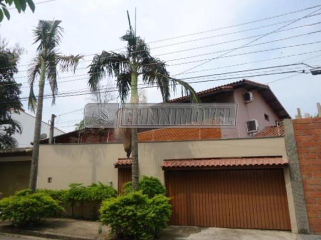 Casa para venda em Jardim Bandeirantes de 300.00m² com 3 Quartos, 1 Suite e 4 Garagens