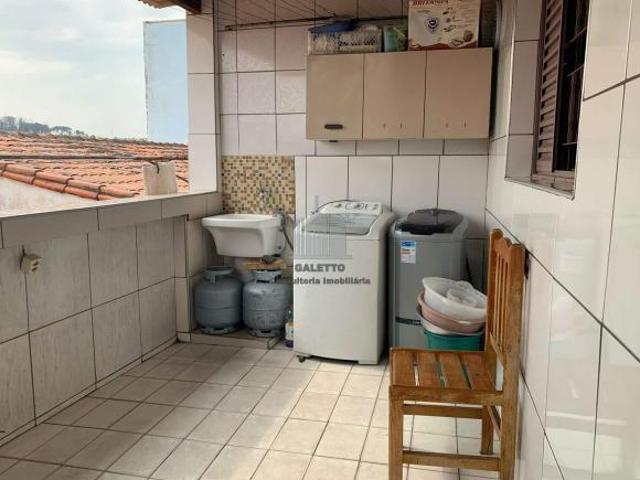 Casa para venda em Jardim Baronesa de 194.00m² com 3 Quartos e 2 Garagens