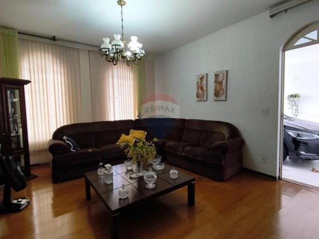 Casa para venda em Jardim Bela Vista de 176.00m² com 4 Quartos e 1 Suite