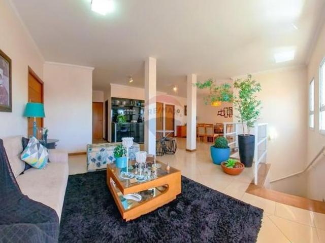 Casa para venda em Jardim Belvedere de 456.00m² com 5 Quartos, 3 Suites e 4 Garagens