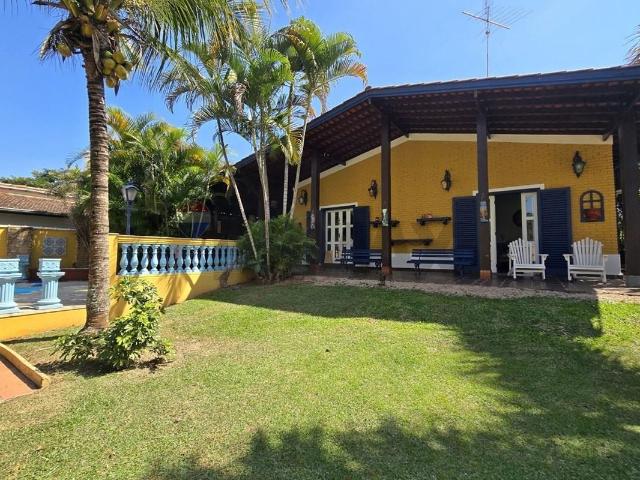 Casa para venda em Jardim Berlim em Jaguariúna São Paulo de 321.00m² com 5 Quartos, 1 Suíte e 8 Garagens