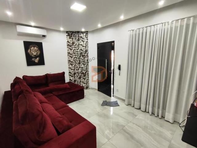 Casa para venda em Jardim Bi centenario de 196.00m² com 3 Quartos, 2 Suites e 3 Garagens