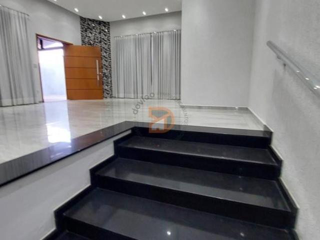 Casa para venda em Jardim Bi centenario de 278.00m² com 4 Quartos, 3 Suites e 2 Garagens
