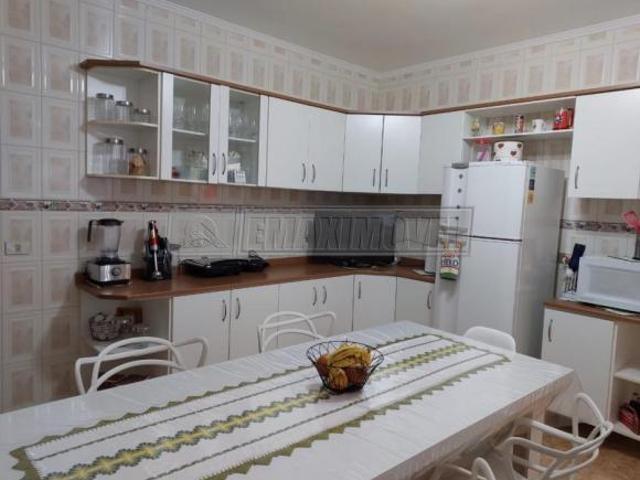 Casa para venda em Jardim Boa Esperança de 226.00m² com 3 Quartos, 1 Suite e 4 Garagens
