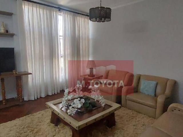 Casa para venda em Jardim Bom Clima de 196.00m² com 3 Quartos, 1 Suite e 2 Garagens
