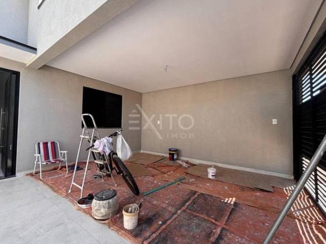 Casa para venda em Jardim Bom Sucesso de 106.00m² com 3 Quartos, 1 Suite e 2 Garagens