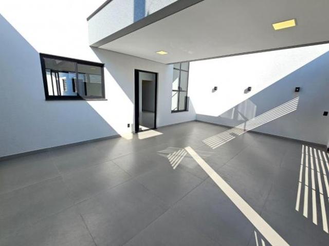 Casa para venda em Jardim Bom Sucesso de 113.00m² com 3 Quartos, 1 Suite e 2 Garagens