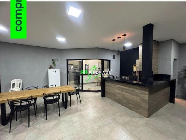 Casa para venda em Jardim Botânico de 153.00m² com 3 Quartos, 1 Suite e 4 Garagens