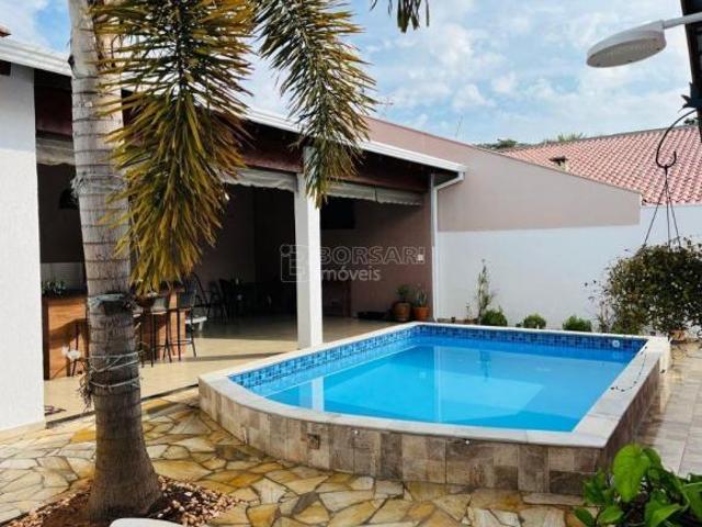 Casa para venda em Jardim Botanico de 194.00m² com 3 Quartos, 1 Suite e 2 Garagens