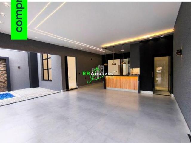 Casa para venda em Jardim Botânico de 194.00m² com 3 Quartos, 3 Suites e 4 Garagens