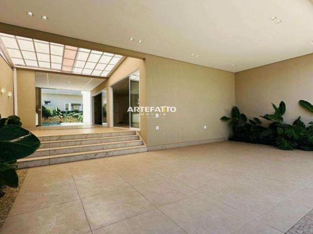 Casa para venda em Jardim Botânico de 284.00m² com 4 Quartos, 4 Suites e 4 Garagens