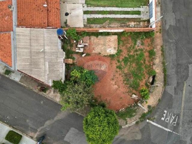 Casa para venda em Jardim Botânico de 81.67m² com 1 Quarto e 1 Garagem