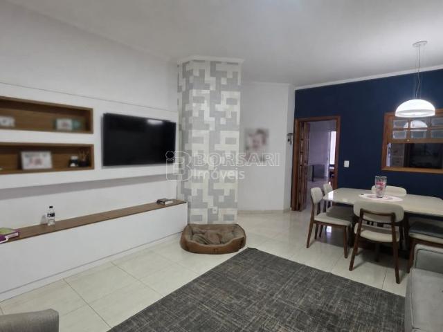 Casa para venda em Jardim Botânico em Araraquara São Paulo de 182.00m² com 2 Quartos e 3 Garagens