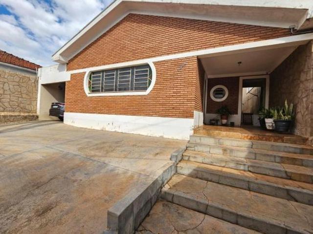 Casa para venda em Jardim Brasil vila Xavier de 161.00m² com 4 Quartos, 1 Suite e 5 Garagens