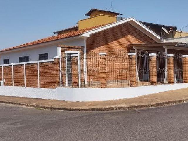 Casa para venda em Jardim Brasil vila Xavier de 203.00m² com 3 Quartos, 1 Suite e 2 Garagens