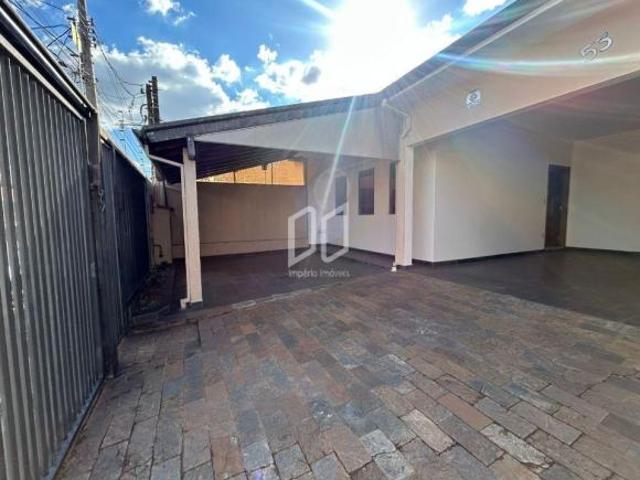 Casa para venda em Jardim Brasil vila Xavier de 318.00m² com 3 Quartos, 1 Suite e 3 Garagens