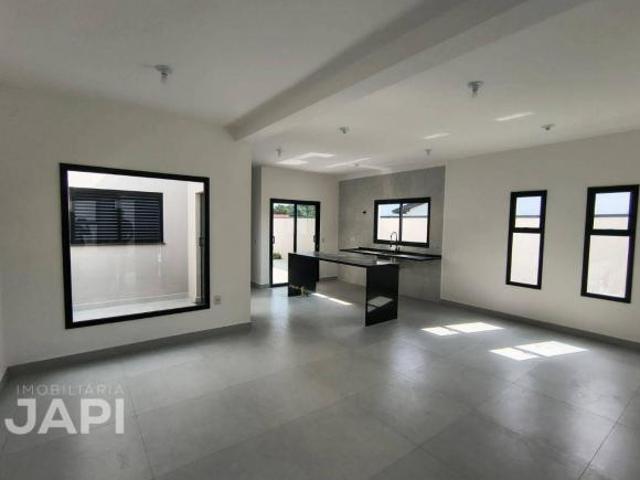 Casa para venda em Jardim Brasil de 136.00m² com 3 Quartos, 1 Suite e 2 Garagens