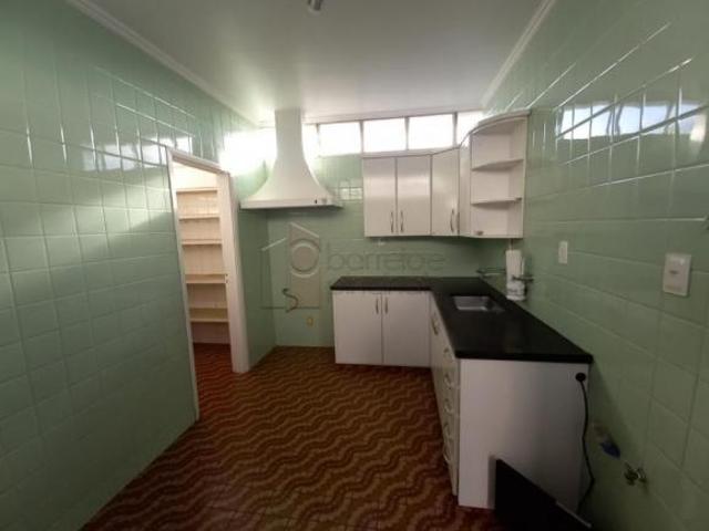 Casa para venda em Jardim Brasil de 249.00m² com 3 Quartos, 1 Suite e 6 Garagens