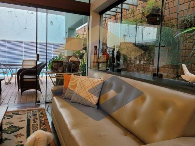Casa para venda em Jardim Brasil de 386.00m² com 4 Quartos, 2 Suites e 4 Garagens