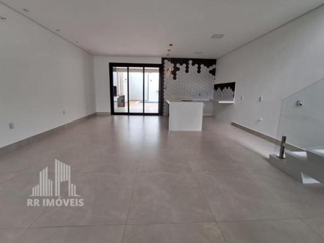 Casa para venda em Jardim Brasília de 188.00m² com 3 Quartos, 1 Suite e 3 Garagens