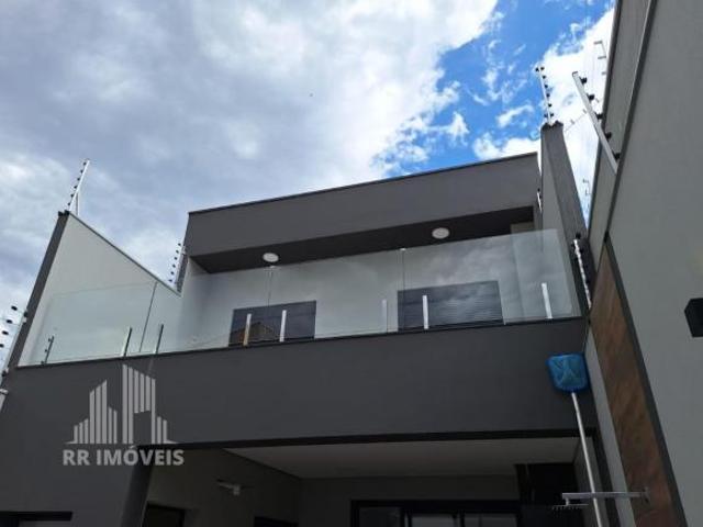 Casa para venda em Jardim Brasília de 188.00m² com 3 Quartos, 1 Suite e 3 Garagens