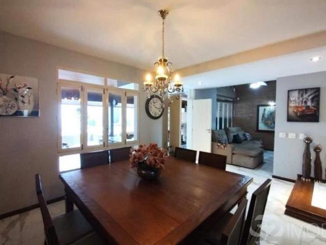 Casa para venda em Jardim Brasília de 270.00m² com 3 Quartos, 1 Suite e 2 Garagens