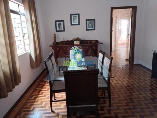 Casa para venda em Jardim Brasília de 278.00m² com 3 Quartos e 2 Garagens