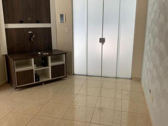 Casa para venda em Jardim Califórnia de 265.00m² com 2 Quartos e 5 Garagens