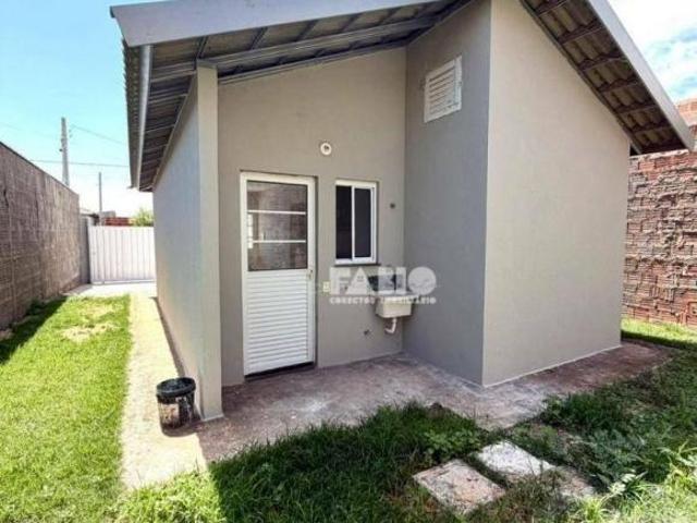 Casa para venda em Jardim California de 43.00m² com 2 Quartos e 2 Garagens