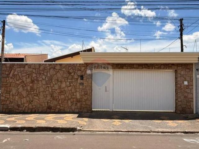 Casa para venda em Jardim Campestre de 190.60m² com 4 Quartos, 1 Suite e 4 Garagens