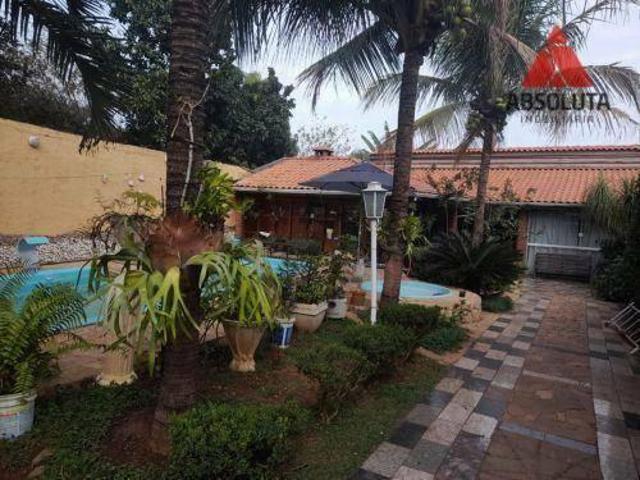 Casa para venda em Jardim Campo Belo de 200.00m² com 3 Quartos, 1 Suite e 4 Garagens