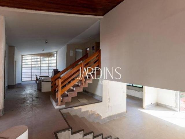 Casa para venda em Jardim Canadá de 360.00m² com 3 Quartos, 1 Suite e 3 Garagens