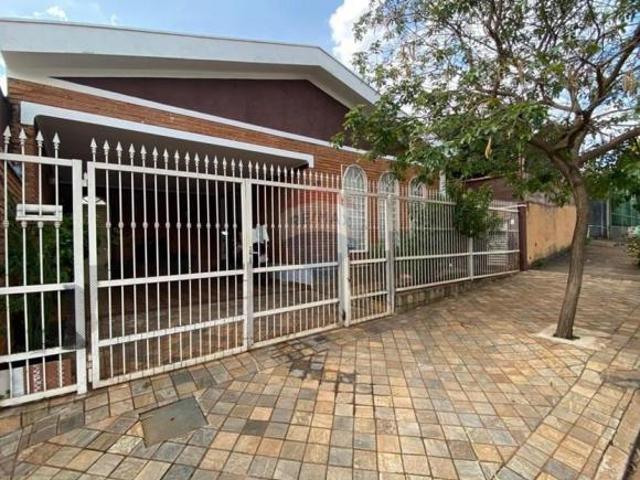 Casa para venda em Jardim Castelo Branco de 149.00m² com 3 Quartos e 2 Garagens