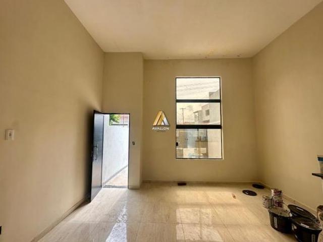 Casa para venda em Jardim Carmen Cristina de 75.00m² com 3 Quartos, 1 Suite e 2 Garagens