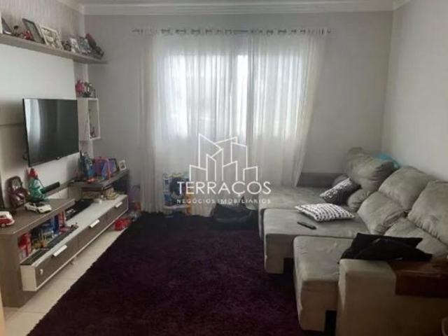 Casa para venda em Jardim Carolina de 145.00m² com 3 Quartos, 1 Suite e 3 Garagens