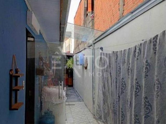 Casa para venda em Jardim Carolina de 70.00m² com 2 Quartos, 1 Suite e 1 Garagem