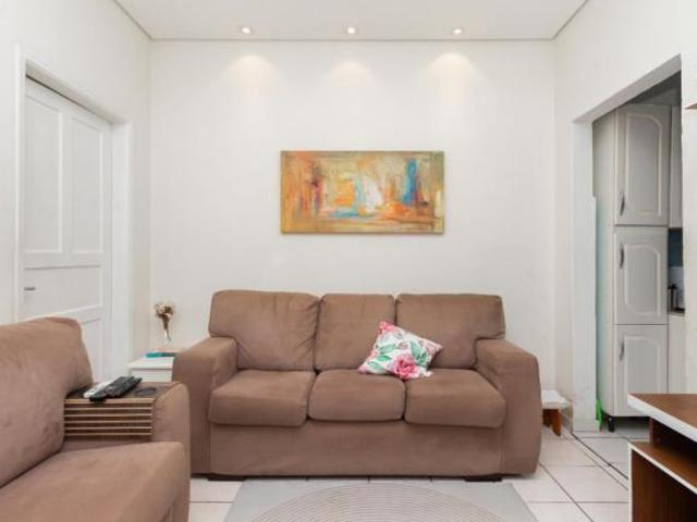 Casa para venda em Jardim Caravelas com 3 quartos, sendo 1 suíte, 100m²