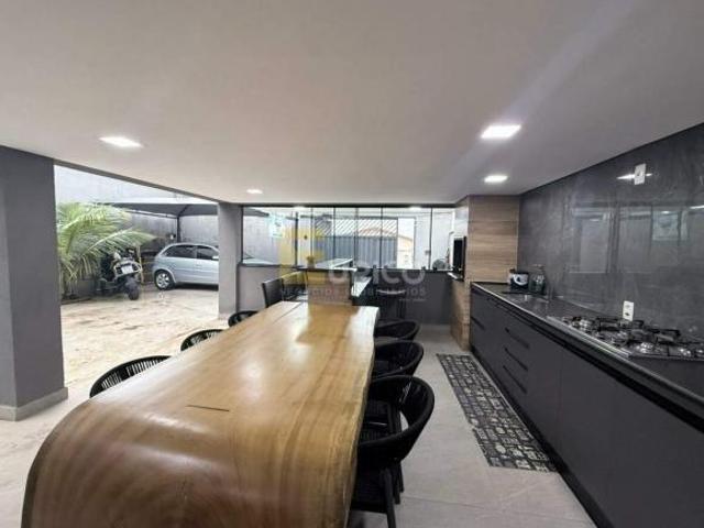 Casa para venda em JARDIM CARLOS LOURENÇO de 207.00m² com 3 Quartos, 1 Suite e 3 Garagens
