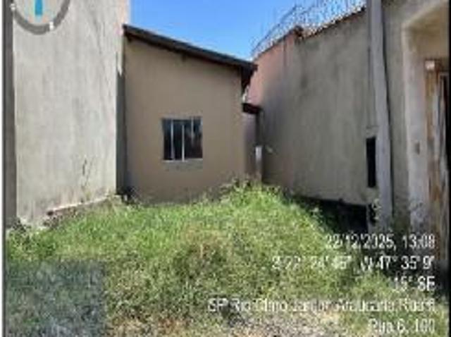 Casa para venda em Jardim Centenário de 125.00m² com 1 Quarto e 1 Garagem