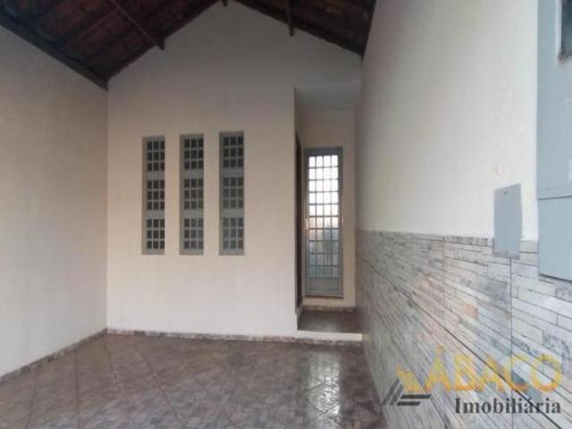 Casa para venda em Jardim Centenário de 72.00m² com 3 Quartos, 1 Suite e 2 Garagens