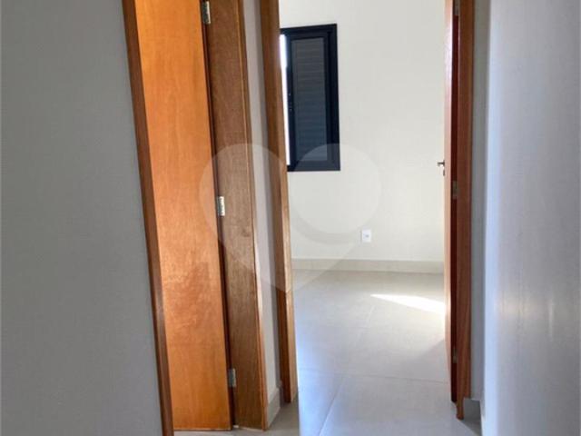 Casa para venda em Jardim Centro Cívico em Sarandi Paraná de 92.00m² com 3 Quartos, 1 Suíte e 2 Garagens