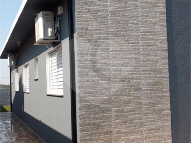 Casa para venda em Jardim Centro Cívico em Sarandi Paraná de 93.00m² com 3 Quartos, 1 Suíte e 3 Garagens