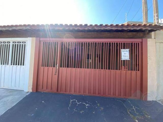 Casa para venda em Jardim Chácara Dos Pinheiros de 78.00m² com 2 Quartos, 1 Suite e 2 Garagens