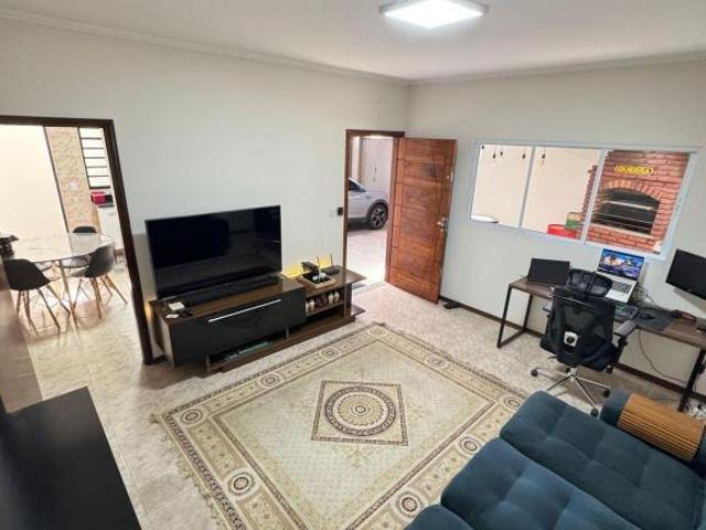 Casa para venda em Jardim Chácara Dos Pinheiros de 121.00m² com 3 Quartos, 1 Suite e 2 Garagens