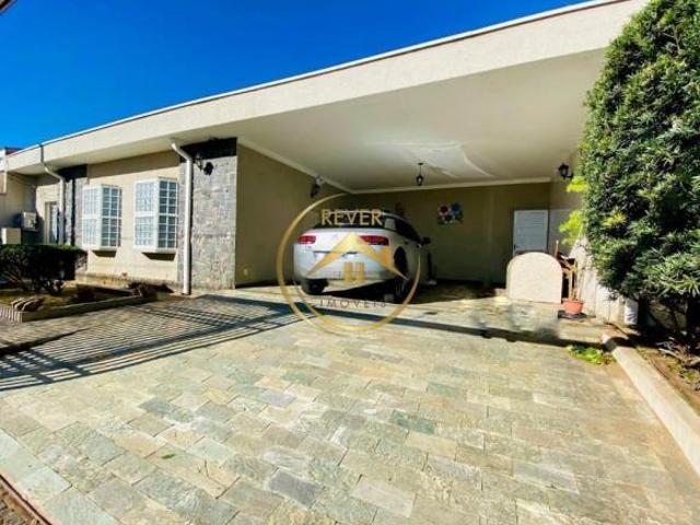 Casa para venda em Jardim Chapadão de 175.00m² com 3 Quartos, 1 Suite e 4 Garagens