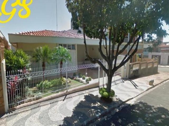 Casa para venda em Jardim Chapadão de 197.80m² com 3 Quartos, 1 Suite e 4 Garagens